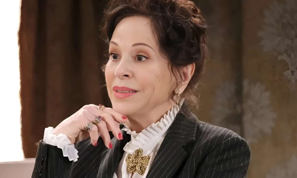 The Secret Life Of Vivian Alamain: The Behind-the-Scenes Secrets Of ...